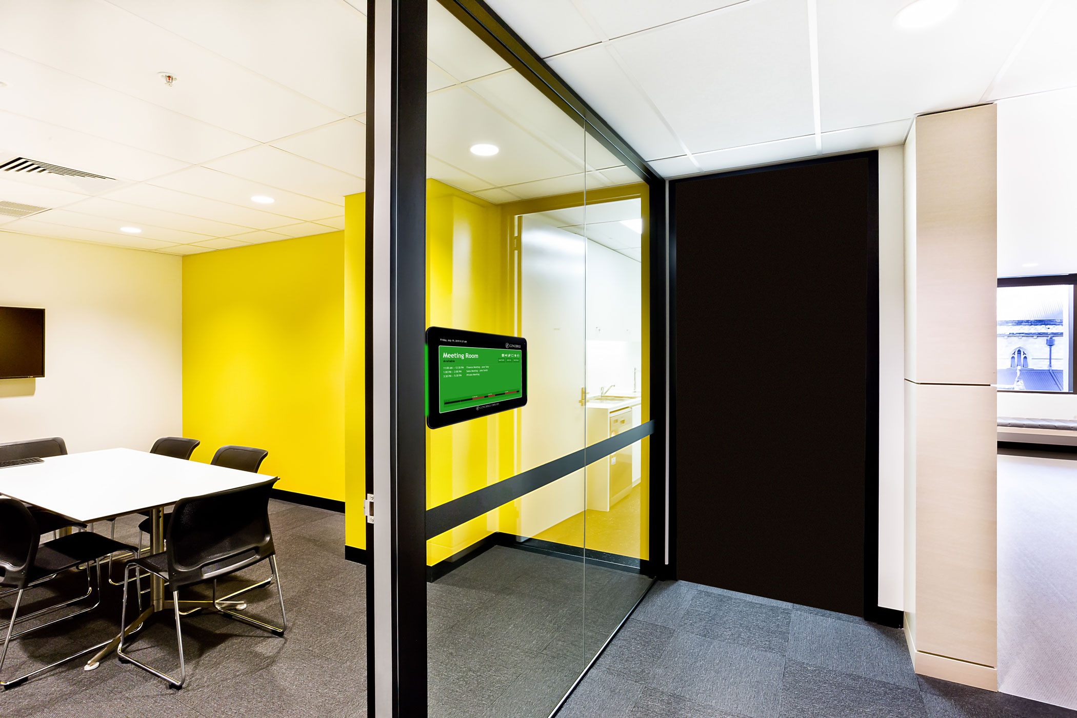 ACMG10 - 10 " Booking Display - Concierge Displays